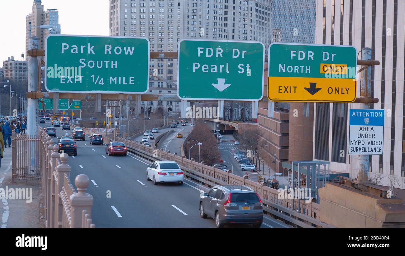 Direction signs on FDR Drive in Manhattan New York - NEW YORK CITY, USA ...
