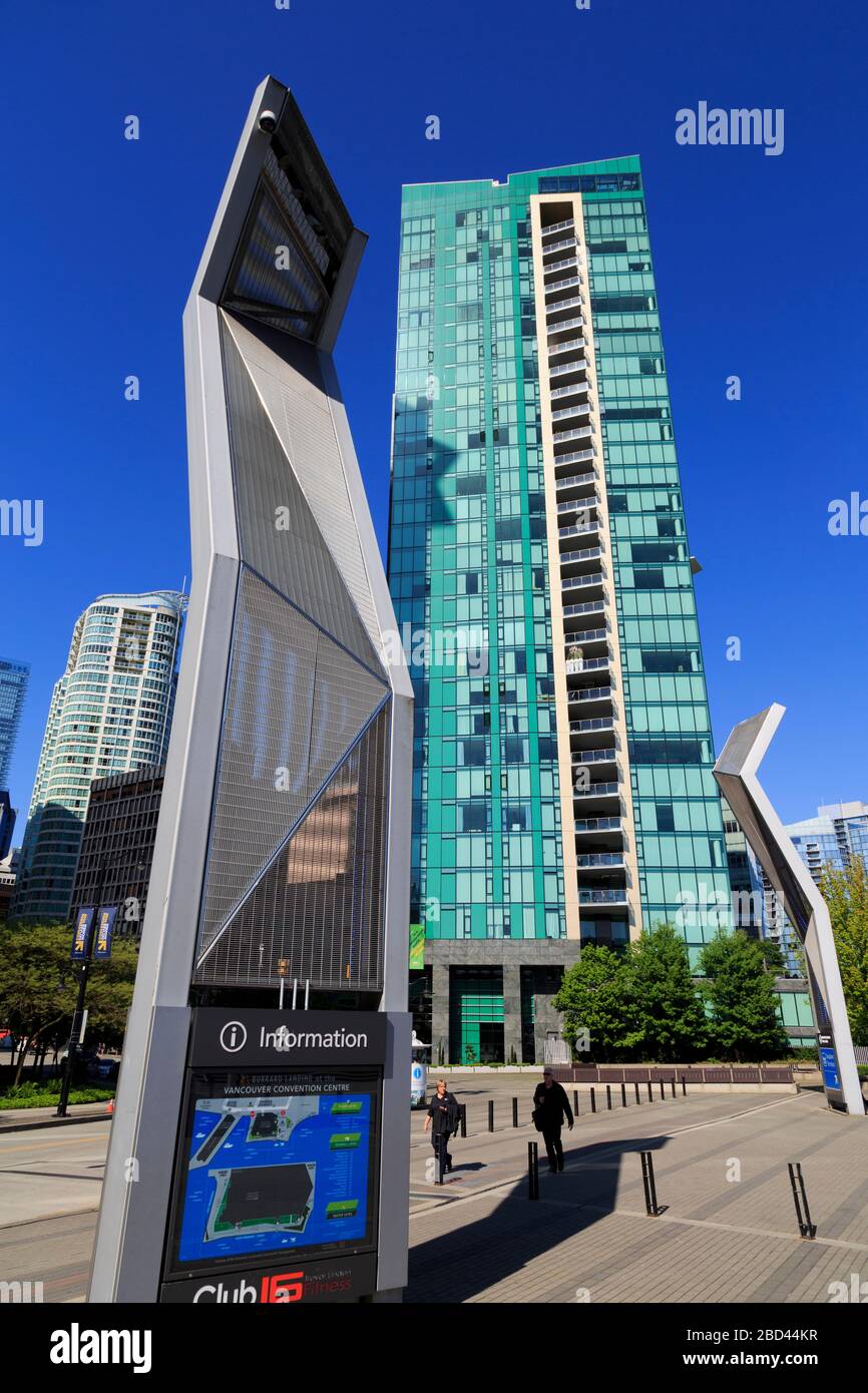 Jack poole plaza vancouver waterfront hi-res stock photography and ...