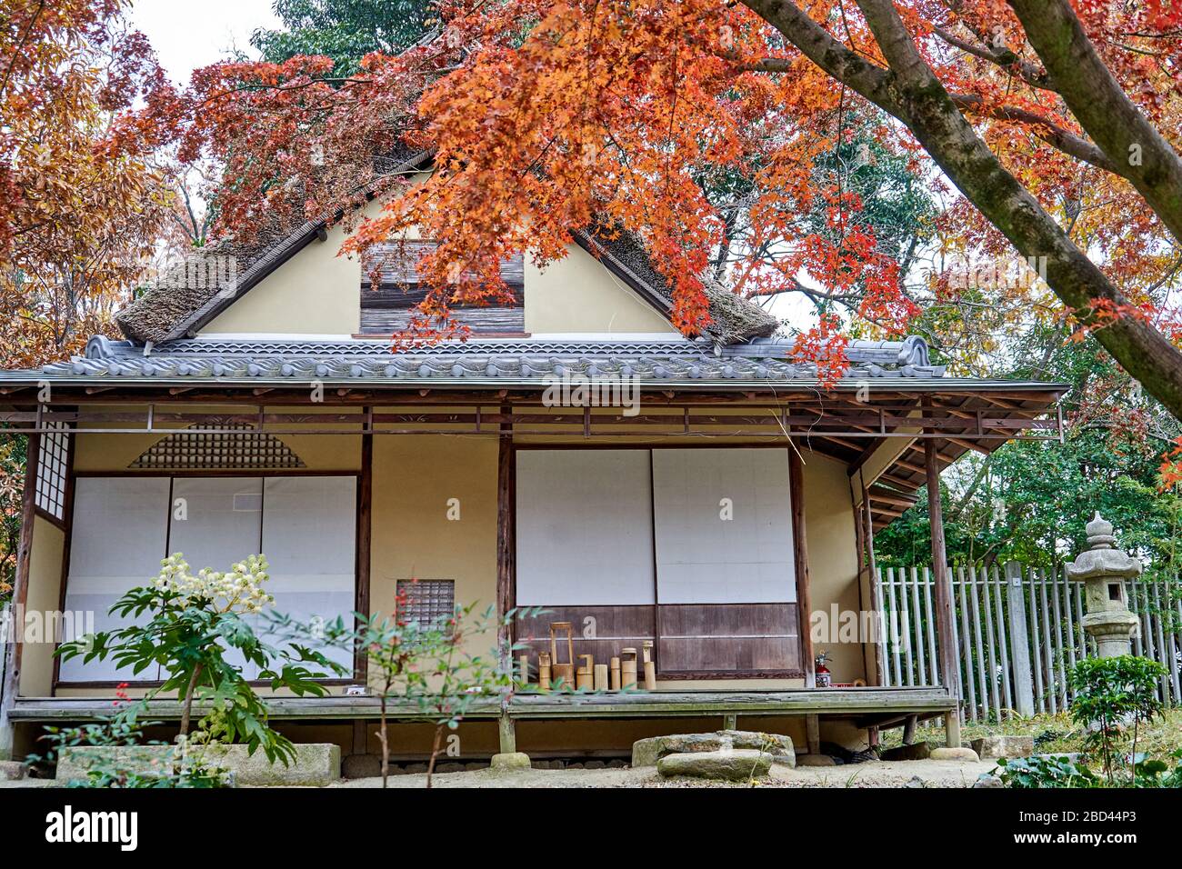 Traditional japanese tea house hi-res stock photography and images - Alamy