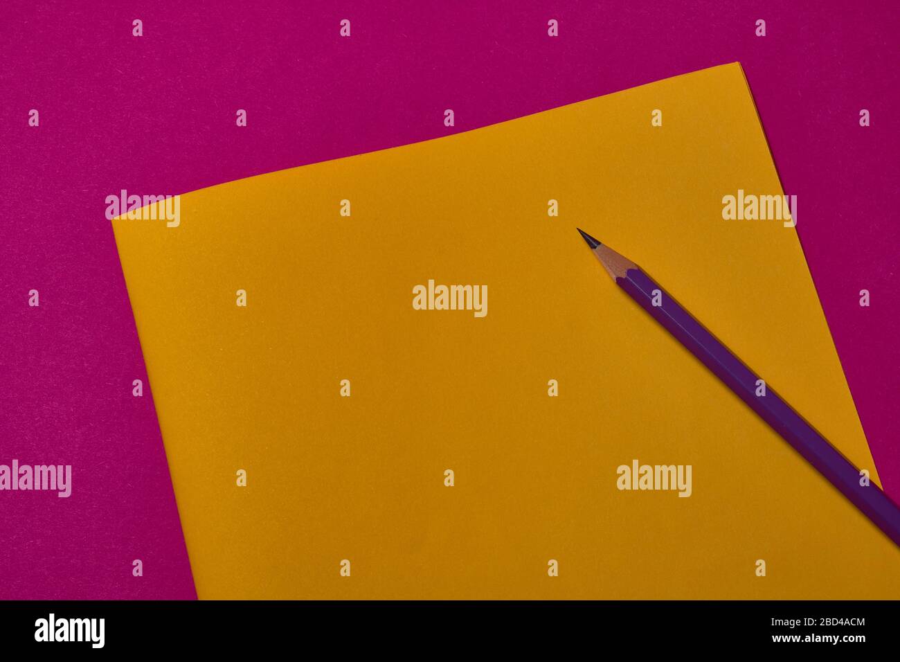Magenta set hi-res stock photography and images - Alamy