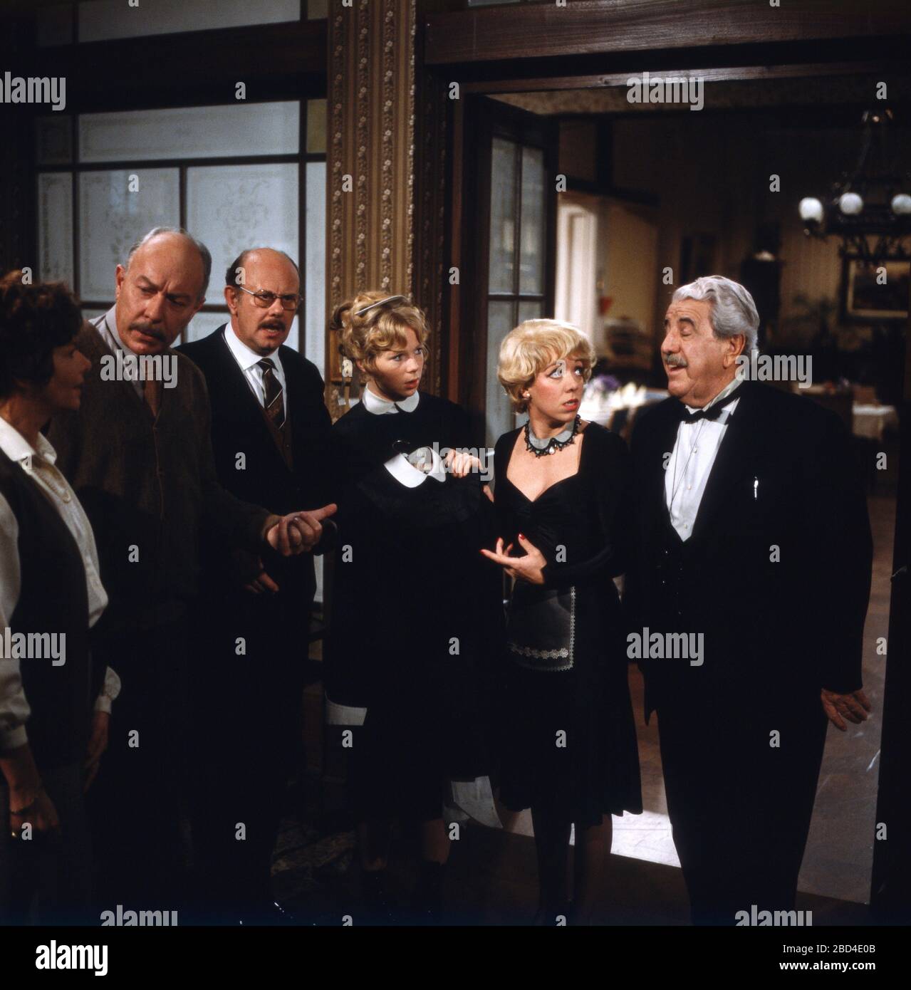 Ingrid Capelle, Otto Stern und Klaus Schlette beschweren sich bei Willy ...