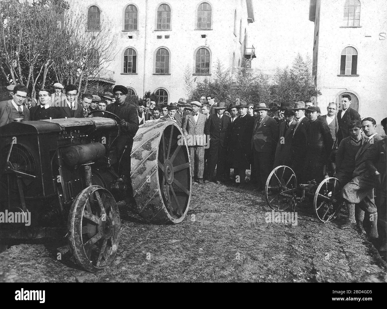 1950s farm equipment hi-res stock photography and images - Alamy