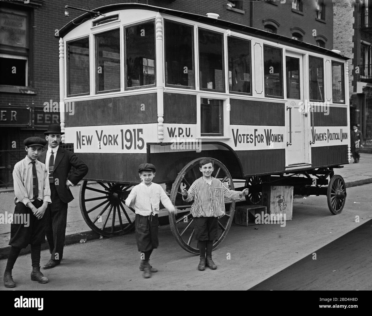 1910s womens suffrage movement hi-res stock photography and images - Alamy