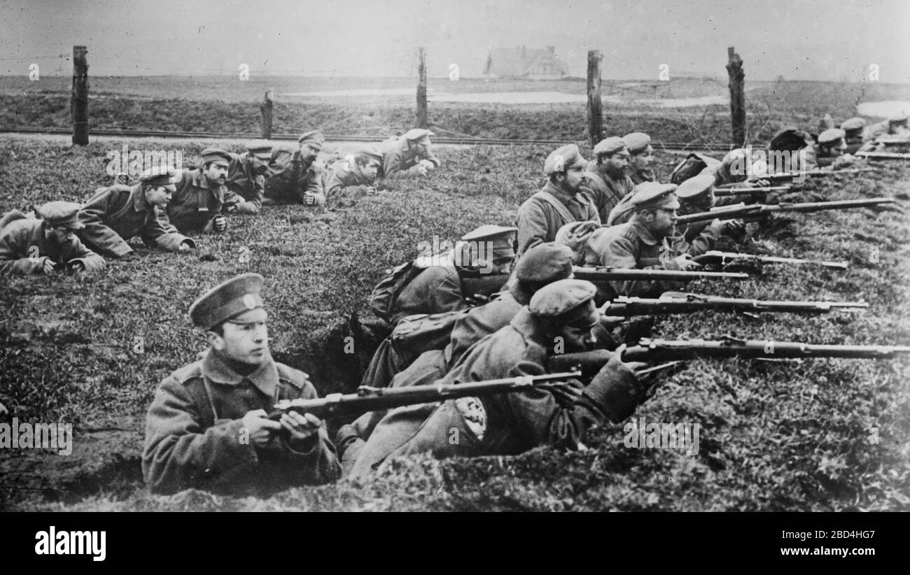 Ww i russian soldiers hi-res stock photography and images - Alamy