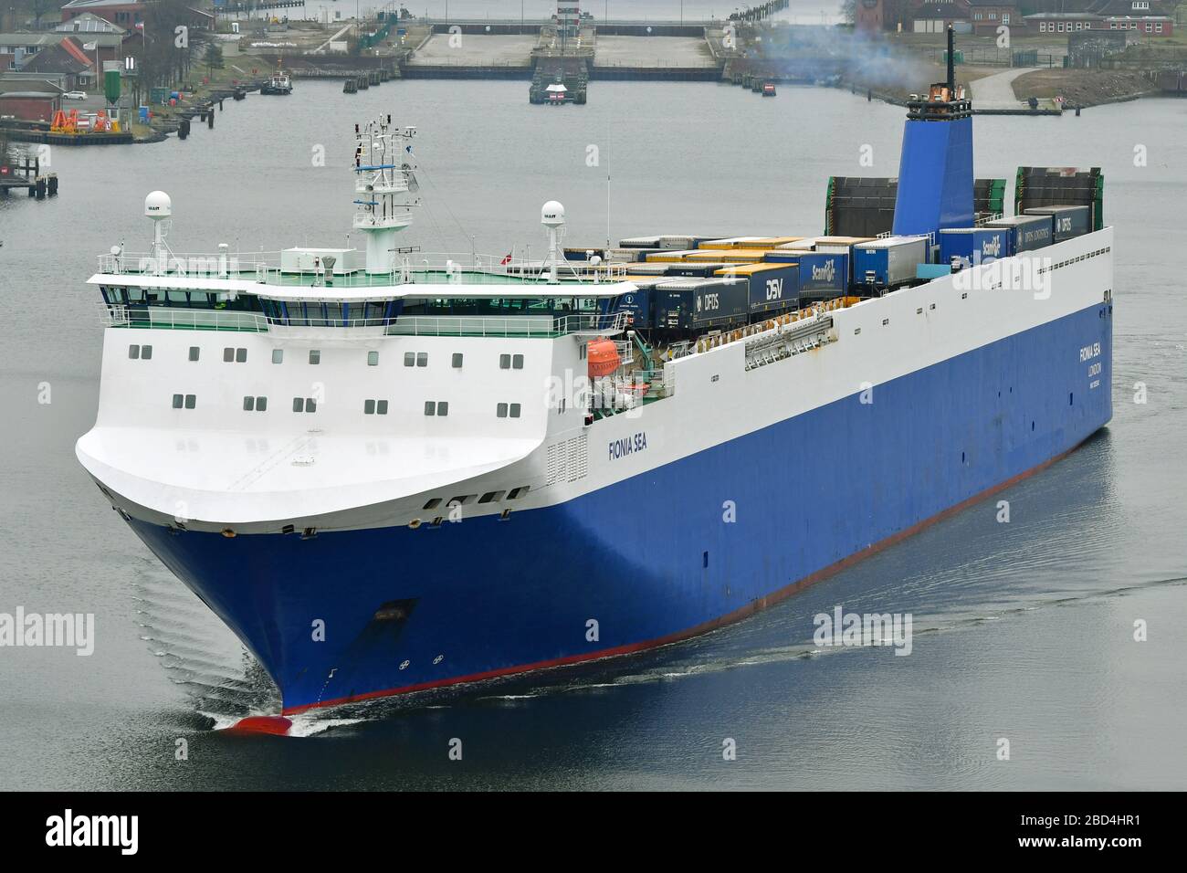 RoRo-Ship Fionia Sea passing the Kiel Canal Stock Photo - Alamy