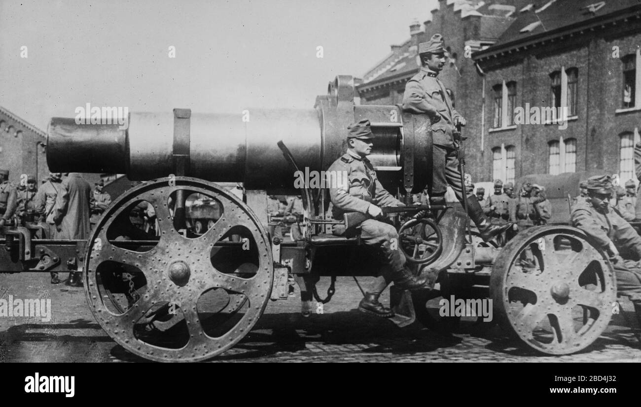 305 howitzer hi-res stock photography and images - Alamy