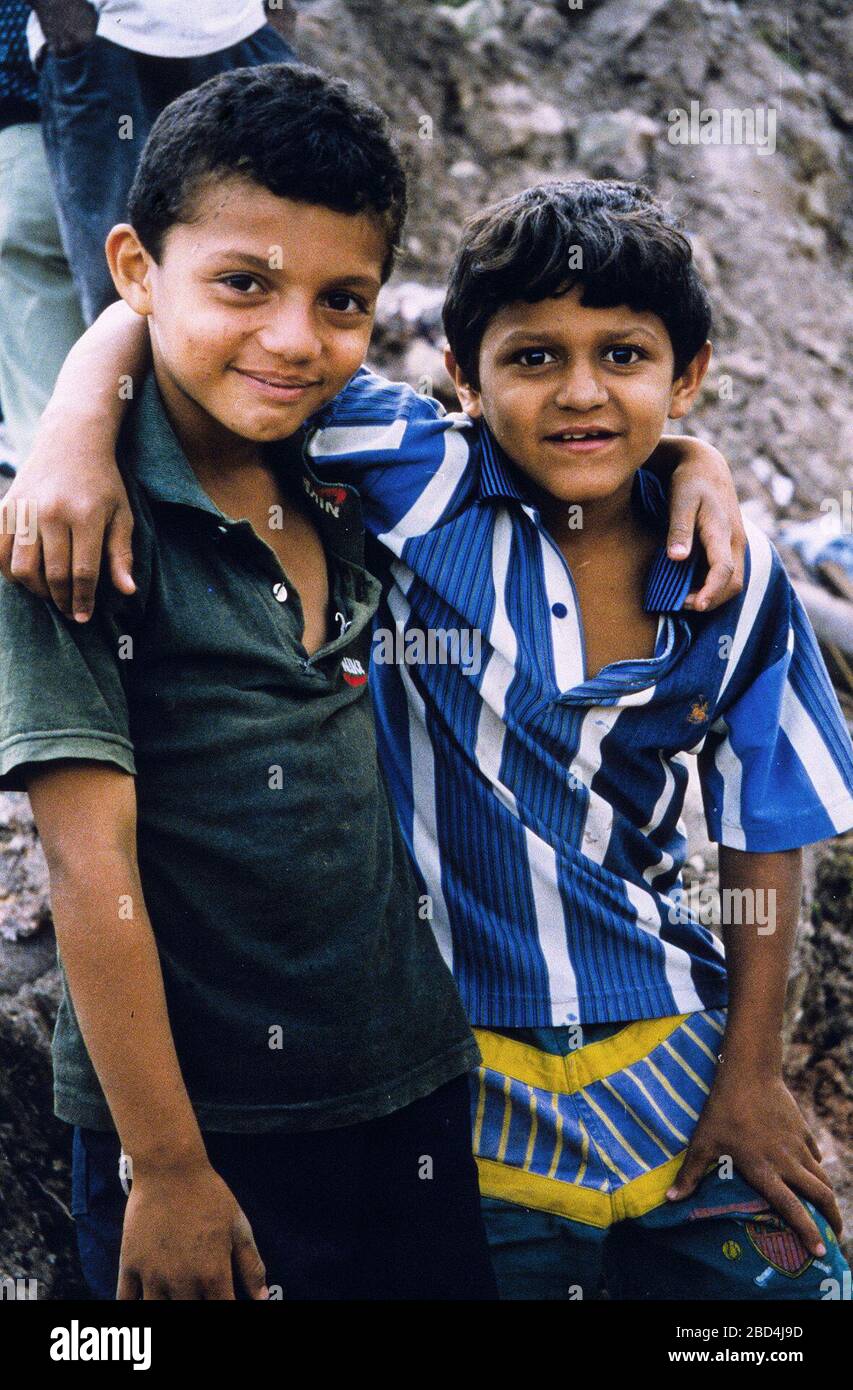 Life goes on for these children in the aftermath of Hurricane Mitch ...