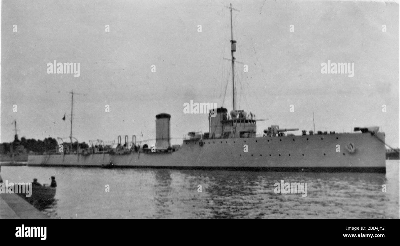 Italian Navy destroyer Ardente ca. 1916 Stock Photo - Alamy