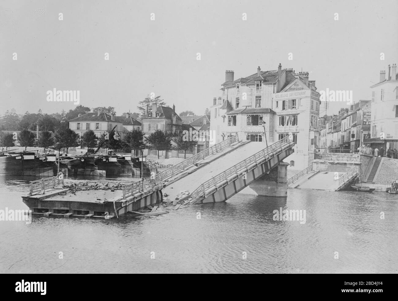Ww i paris suburbs hi-res stock photography and images - Alamy