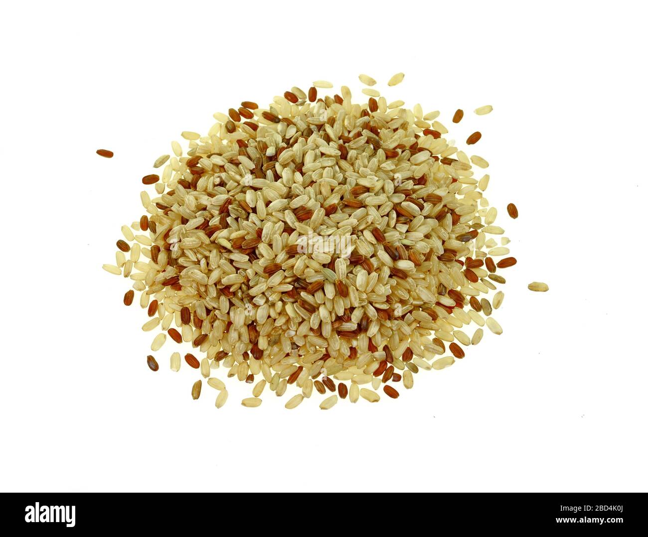 Integral, brown rice pile isolated on white Stock Photo - Alamy