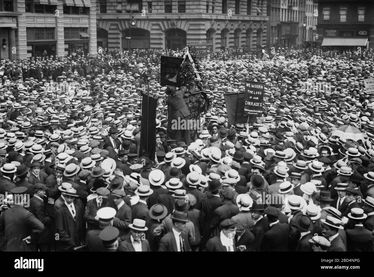 Anarchists anarchy hi-res stock photography and images - Alamy