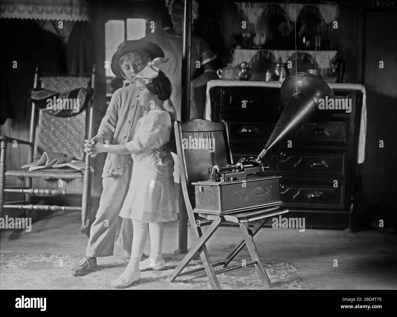 1910s edison phonograph hi-res stock photography and images - Alamy