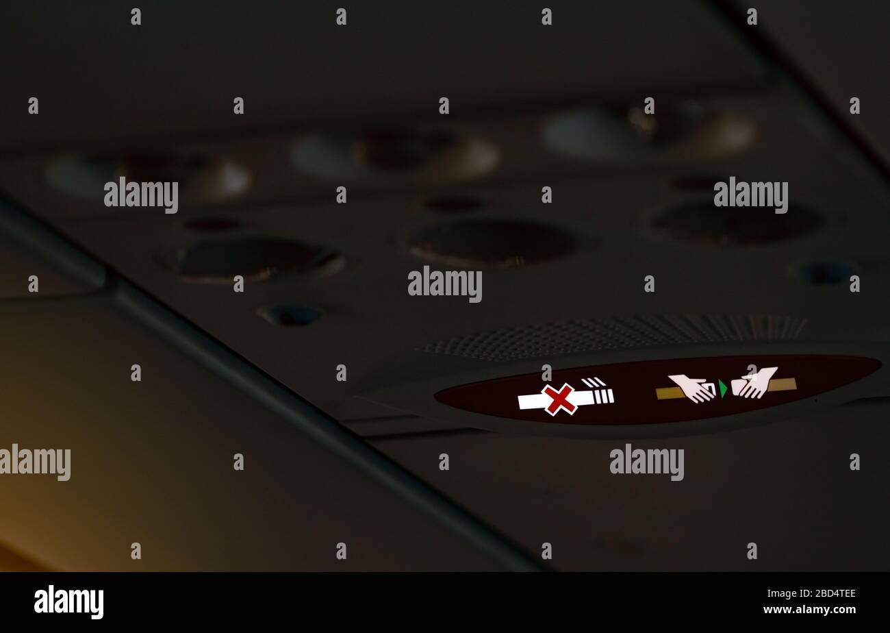 Seat belt warning sign illuminated hi-res stock photography and images ...