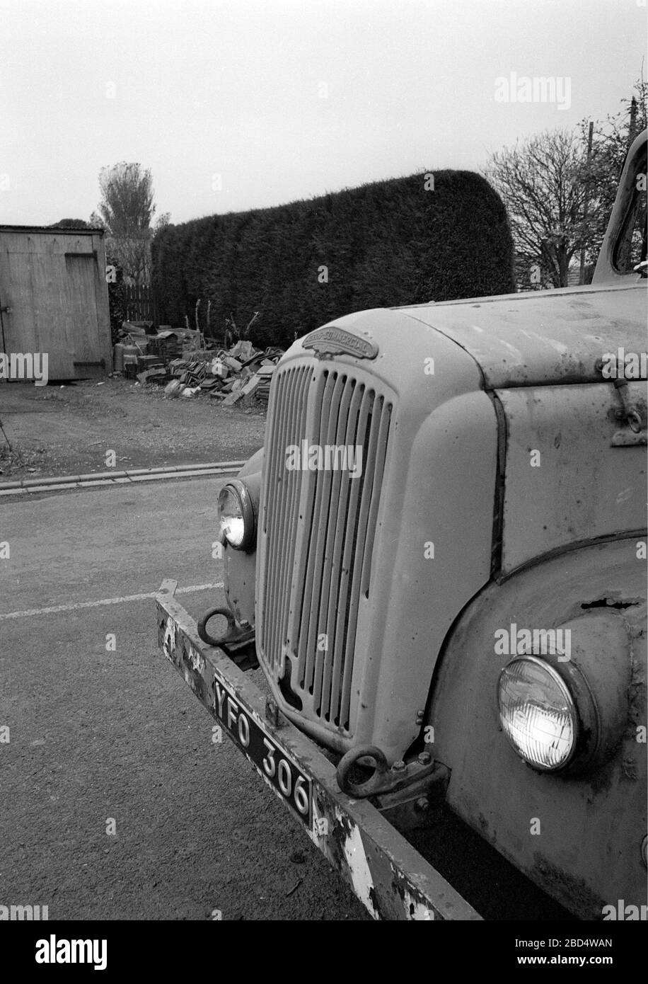 Van front radiator hi-res stock photography and images - Alamy