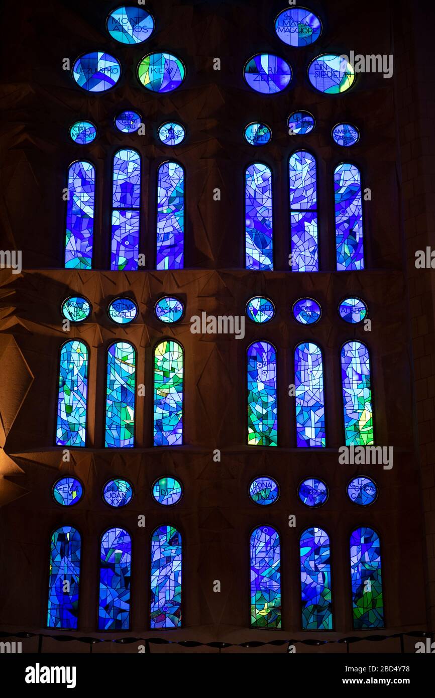 Stained glass window, Basílica de la Sagrada Família by architect ...