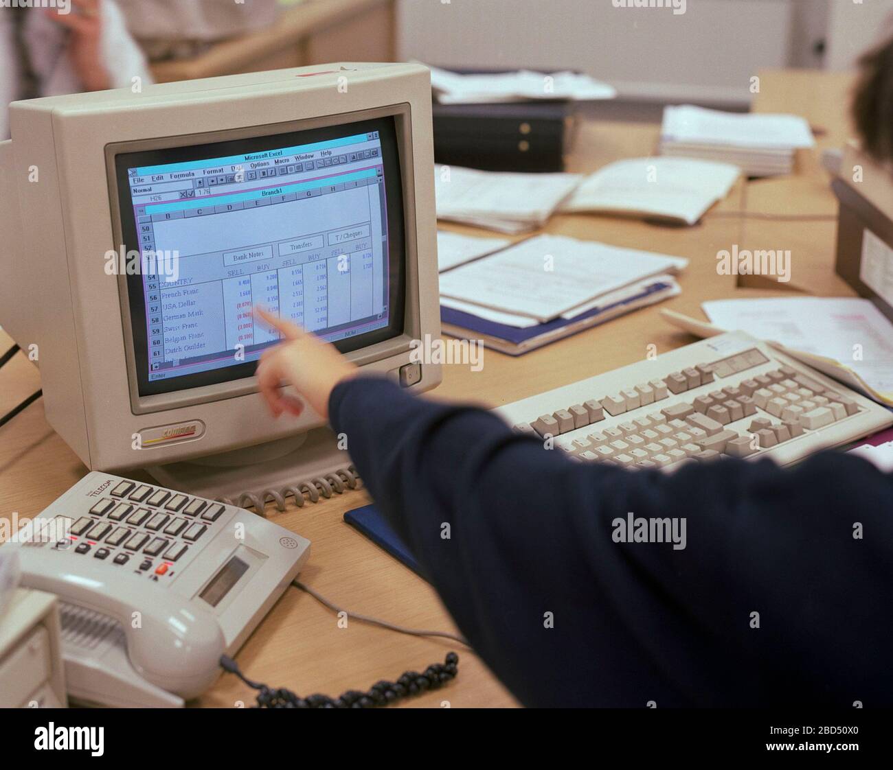1995 office hi-res stock photography and images - Alamy
