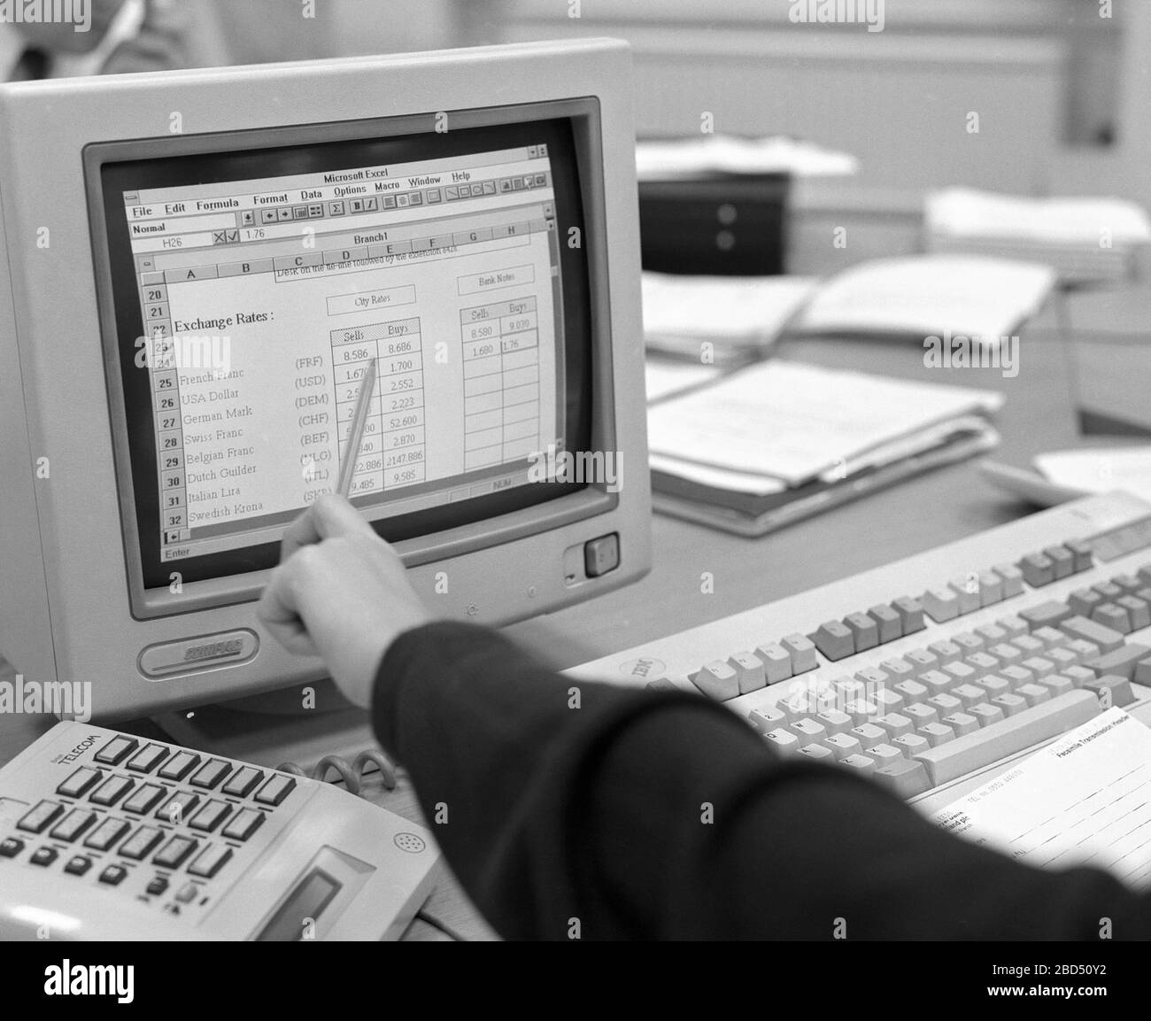 1990s office workers Black and White Stock Photos & Images - Alamy