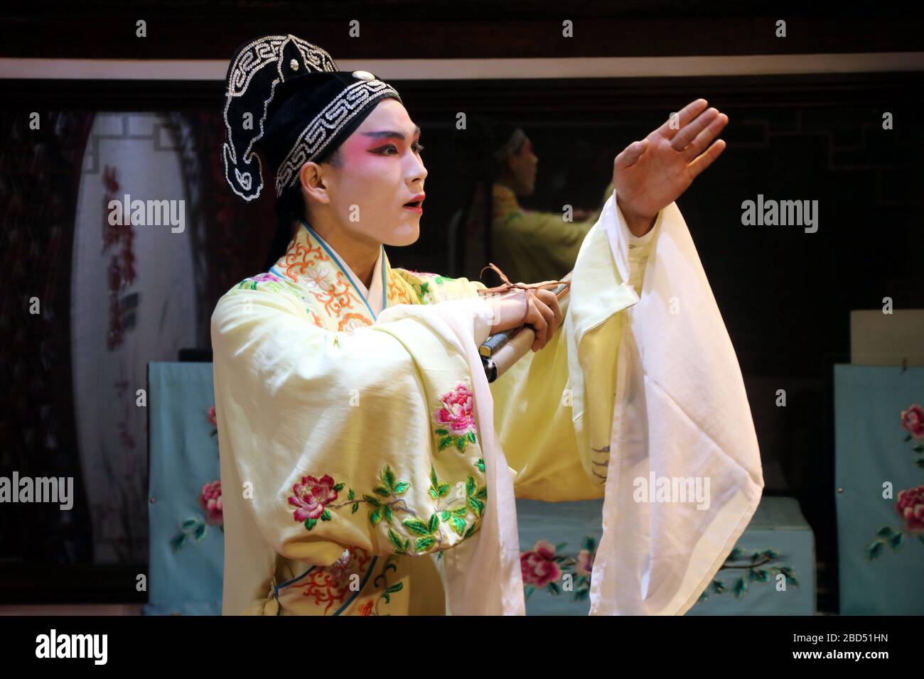 April 7, 2020, Suzhou, Suzhou, China: JiangsuÃ¯Â¼Å’CHINA-Actors from ...