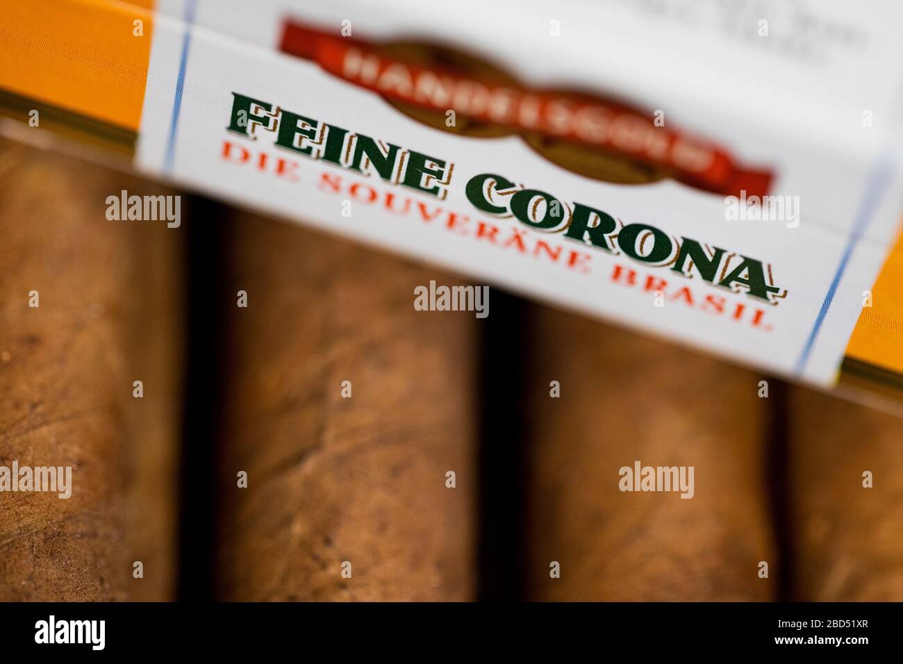 Haltern Am See, Germany. 06th Apr, 2020. Cigars in the format "Feine ...