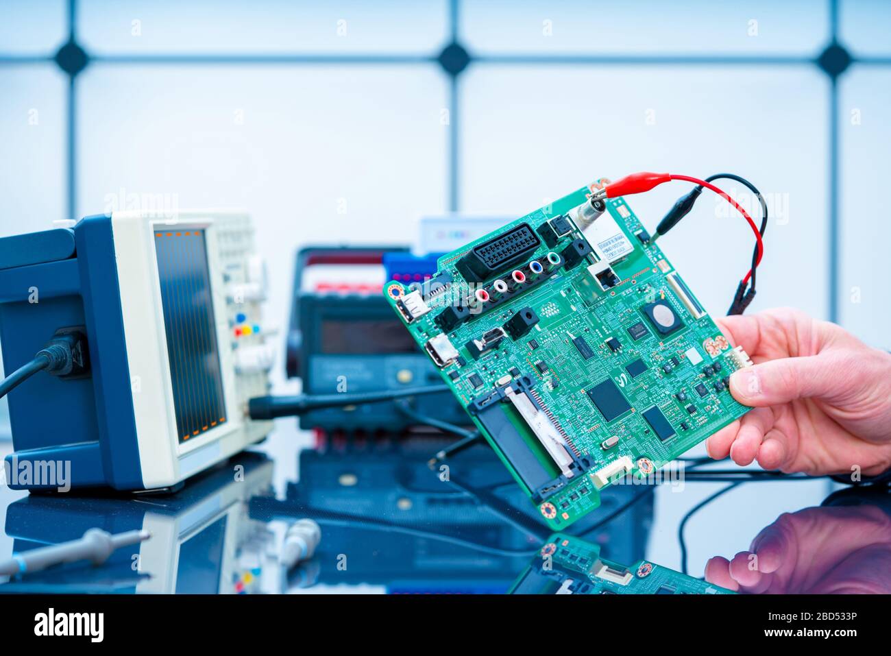 Debugging troubleshooting hi-res stock photography and images - Alamy