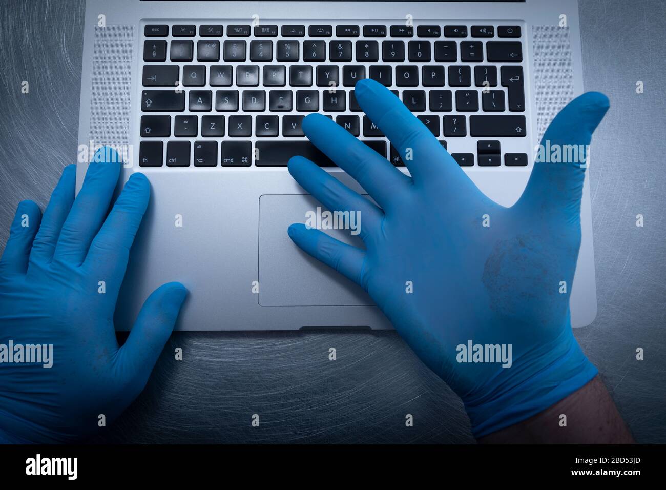 Hands on laptop hi-res stock photography and images - Alamy