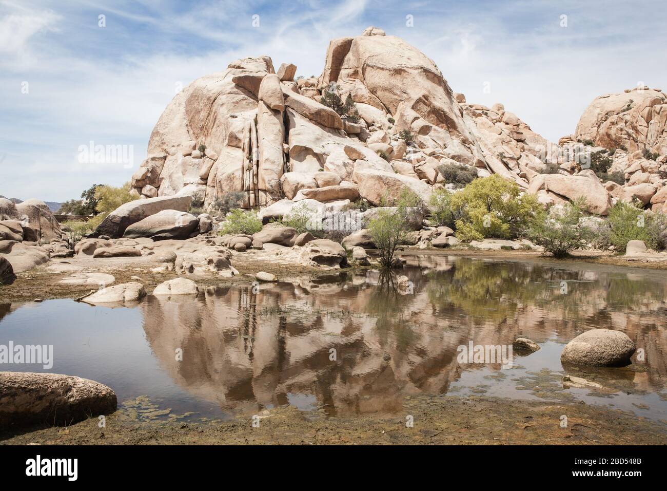 Barker Dam in Joshua Tree National Park, California Stock Photo - Alamy