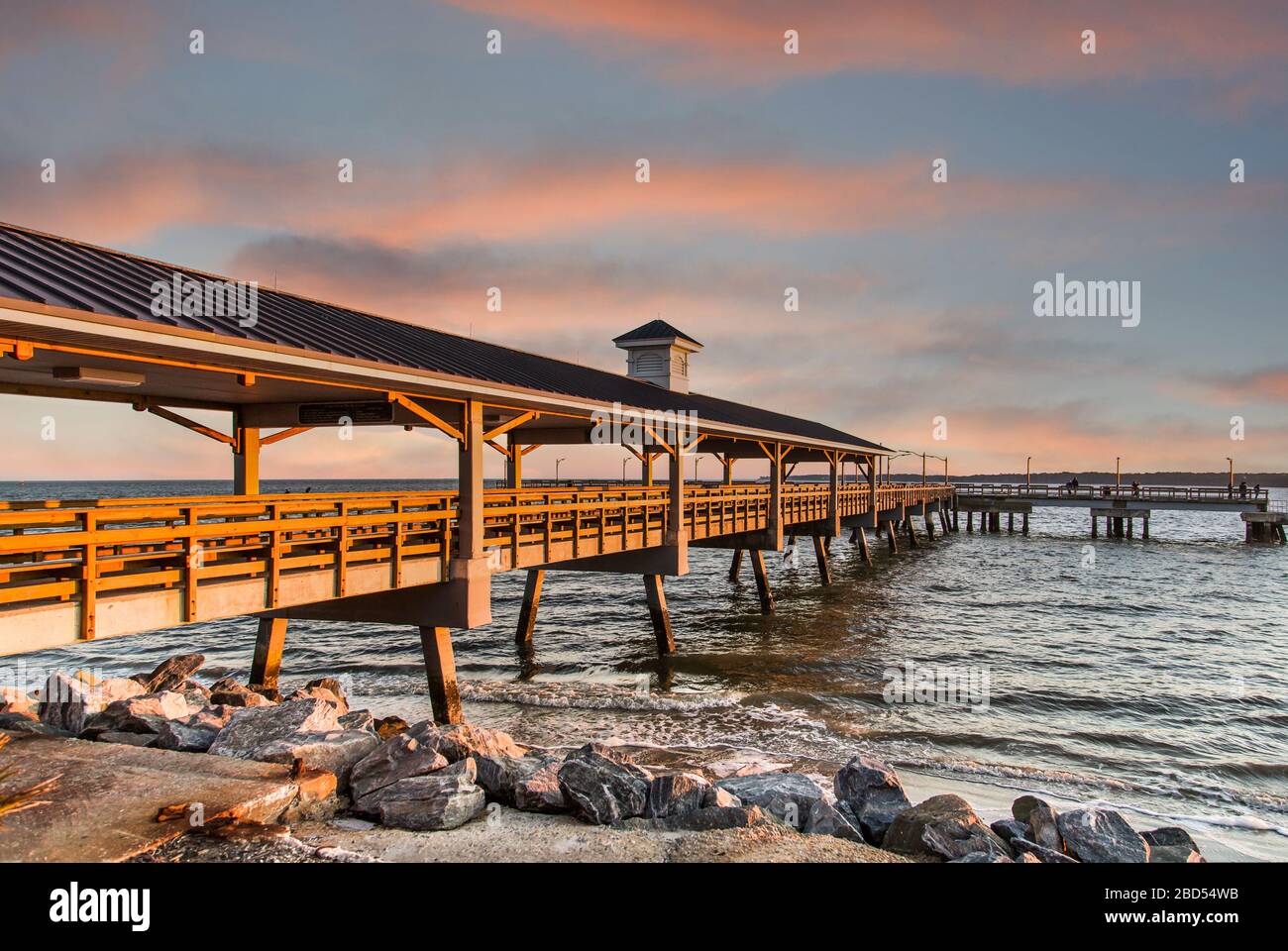 Early evening at the beach hi-res stock photography and images - Alamy