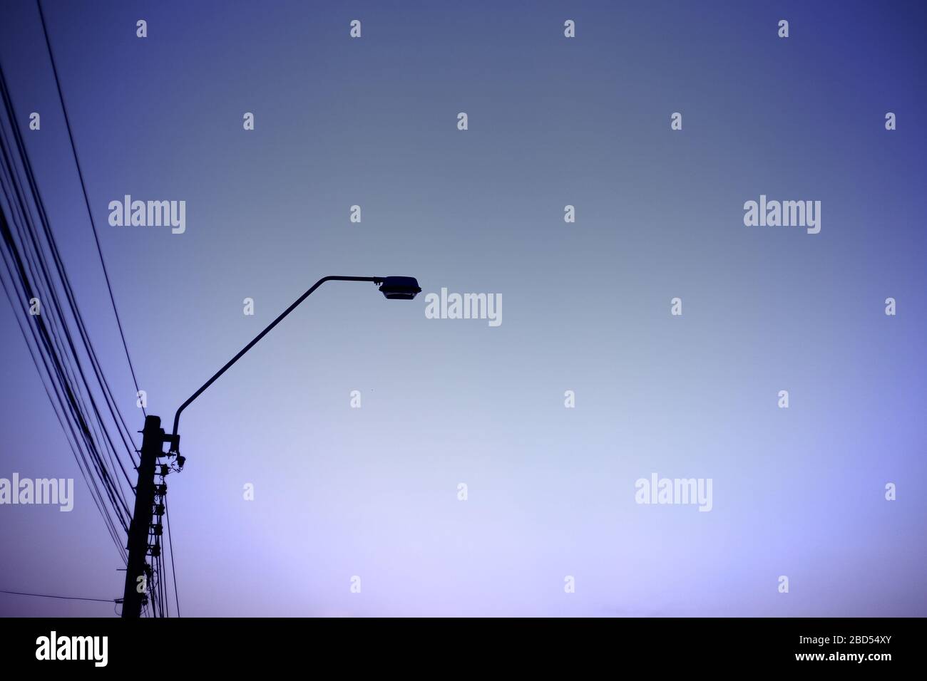 Lamp post silhouette hi-res stock photography and images - Alamy