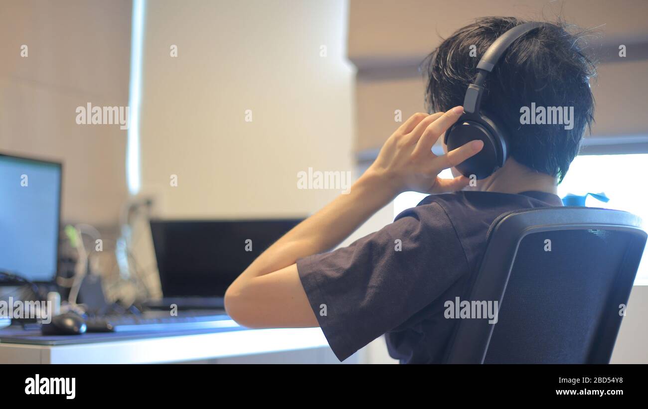 Bank head office interior hi-res stock photography and images - Alamy