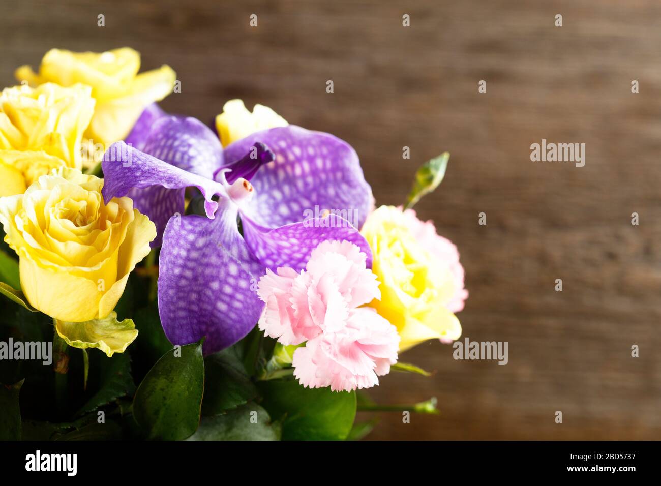Bouquet with assorted flowers Stock Photo - Alamy