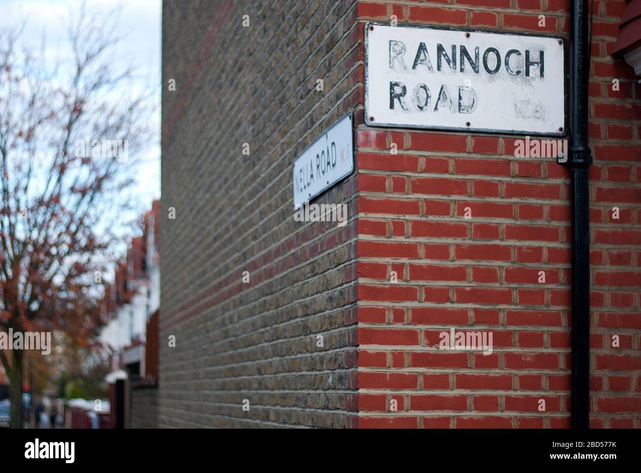 Rannoch Road Street Sign Fulham, London, SW6 Stock Photo - Alamy