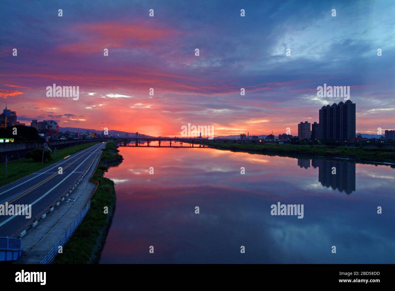 Fuzhou bridge hi-res stock photography and images - Alamy