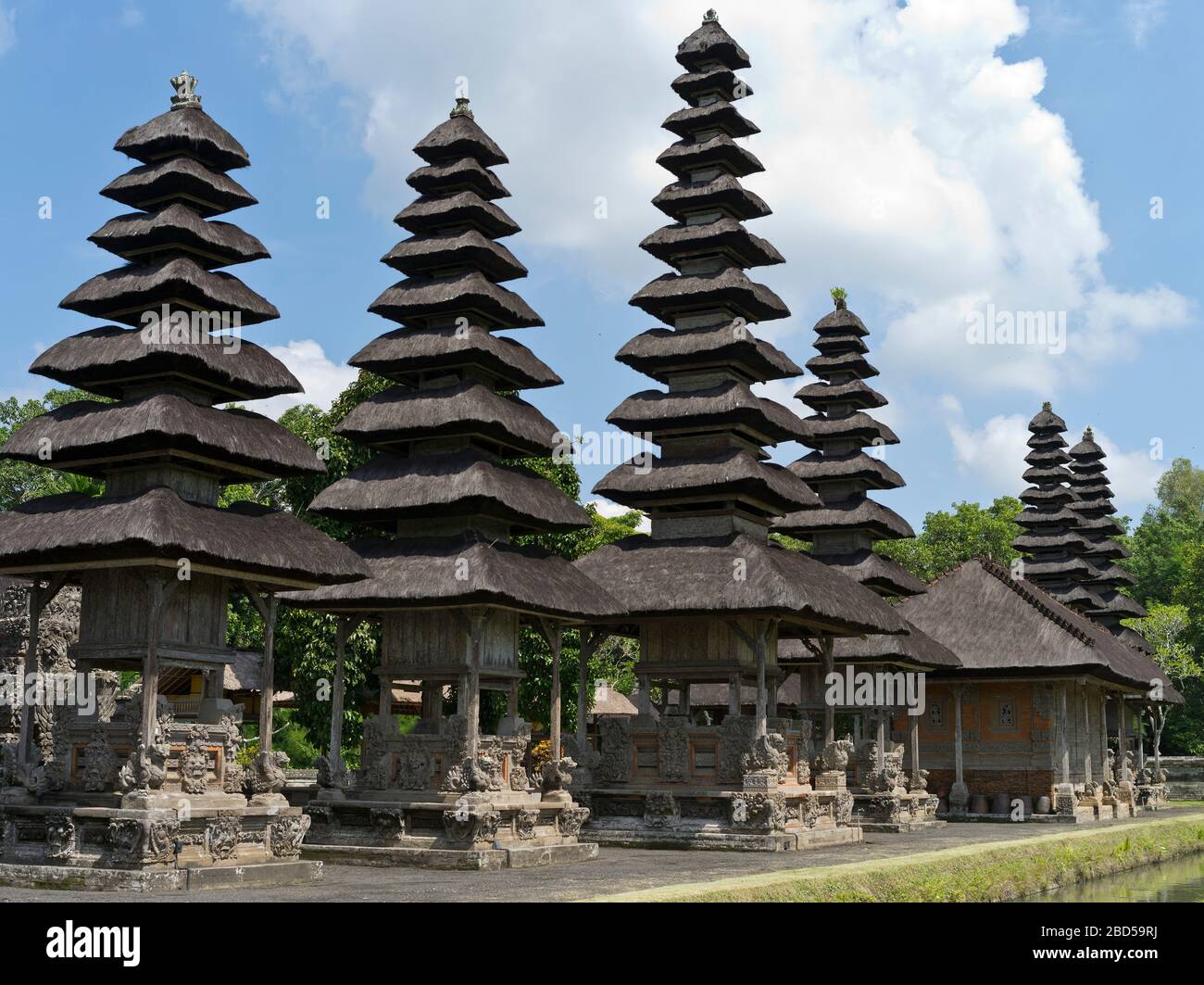 Pelinggih meru towers hi-res stock photography and images - Alamy