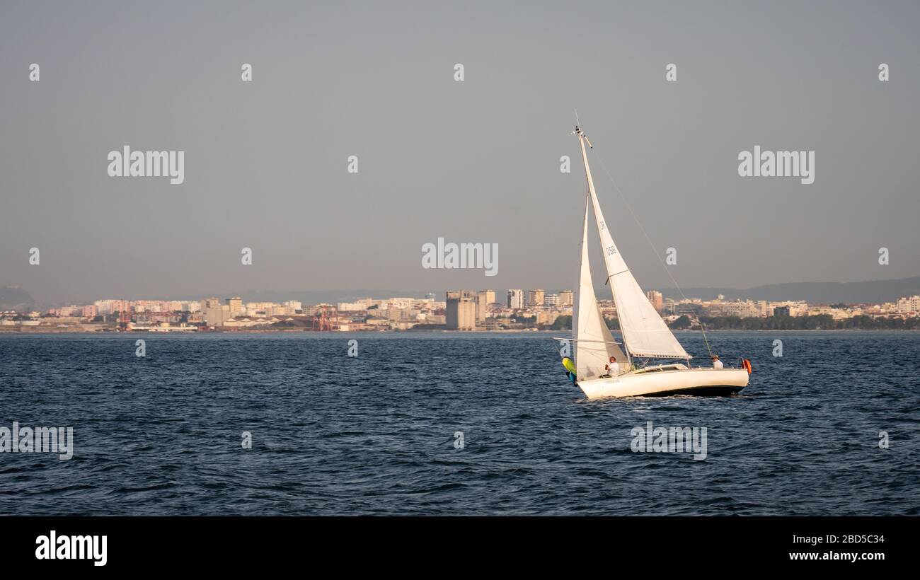 Tacking in the wind hi-res stock photography and images - Alamy