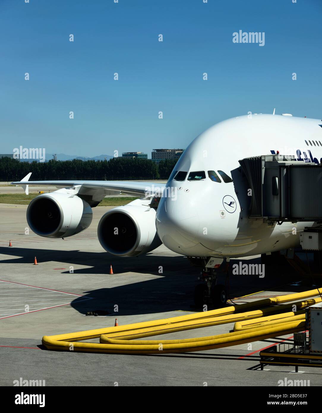 A380 super jumbo hi-res stock photography and images - Alamy