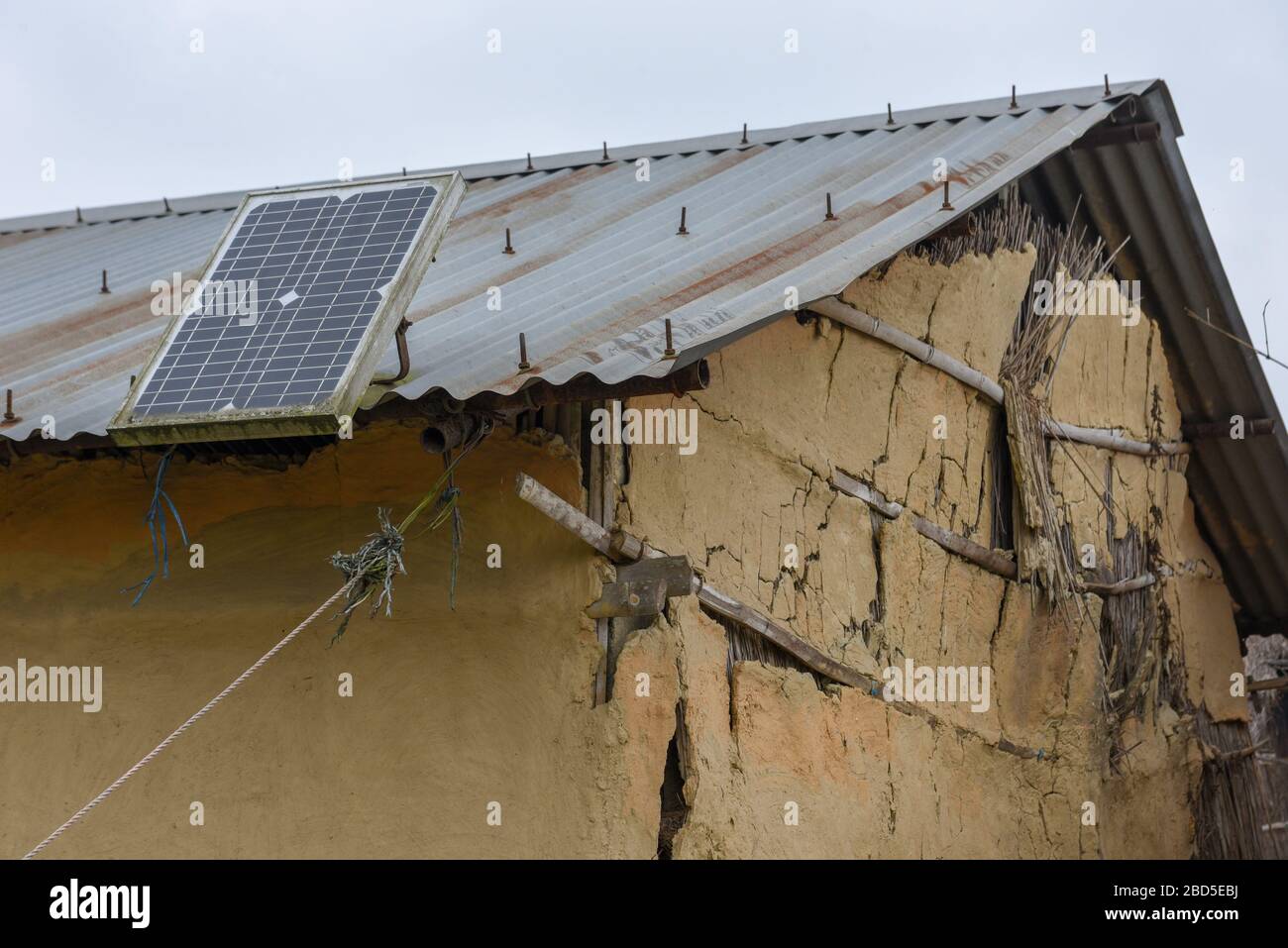 Traditional home house nepal hi-res stock photography and images - Alamy