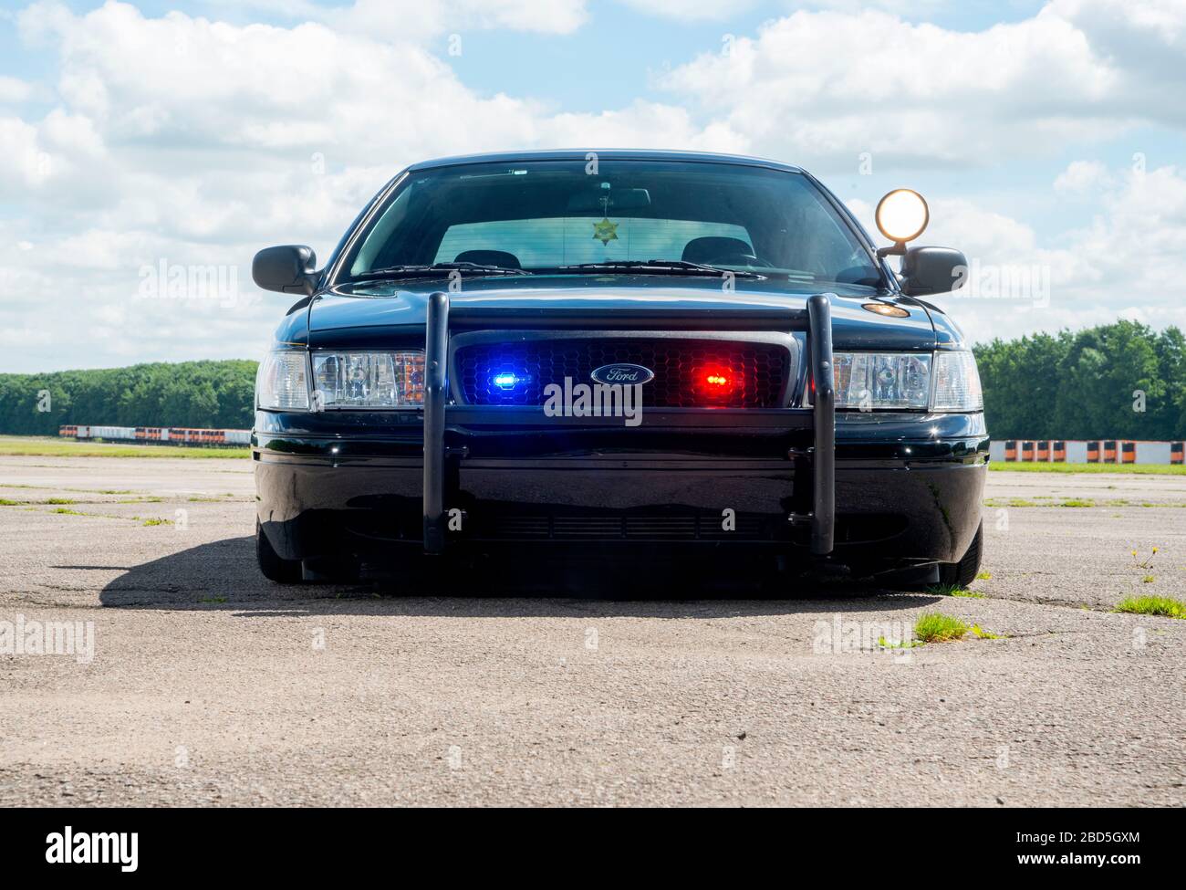 Hellaflush Crown Vic