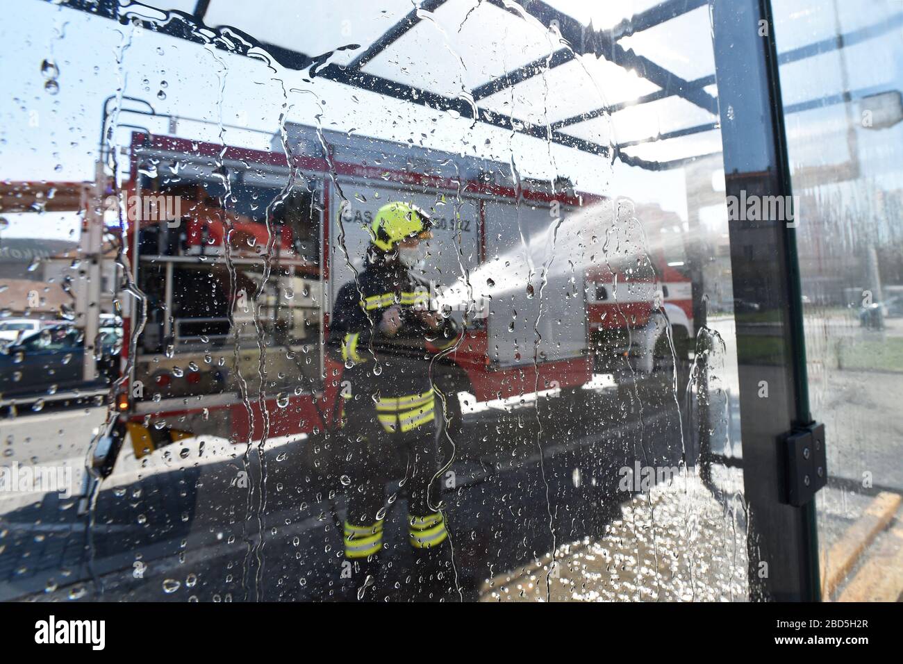 Prague, Czech Republic. 07th Apr, 2020. A firefighter from a volunteer ...