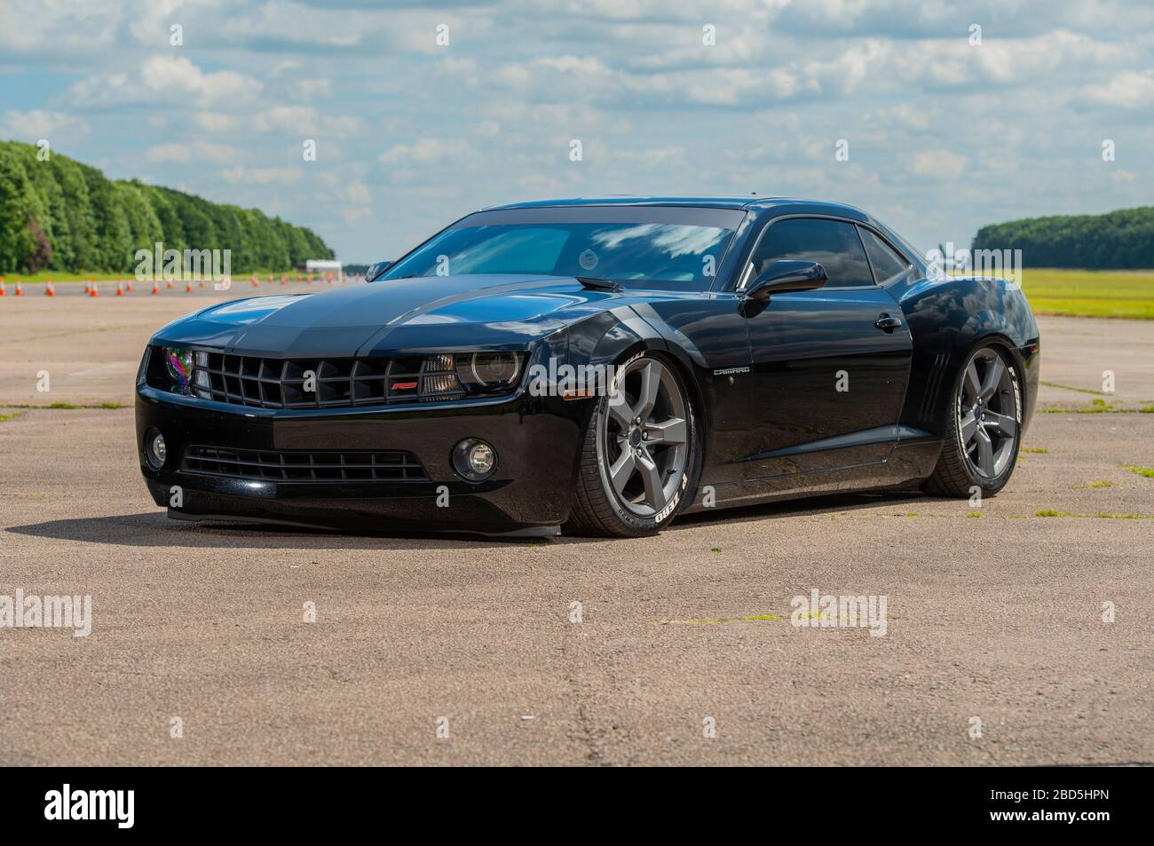 2014 Chevrolet Camaro ZS, modified with air suspension Stock Photo - Alamy
