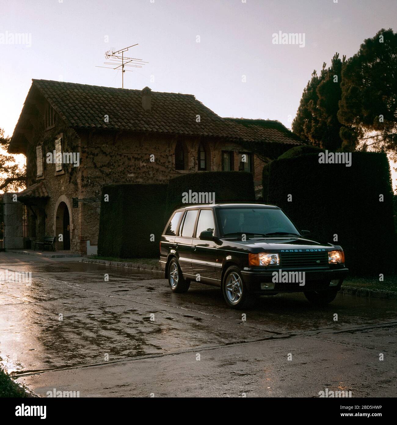 Range Rover HSE 2001 Stock Photo - Alamy