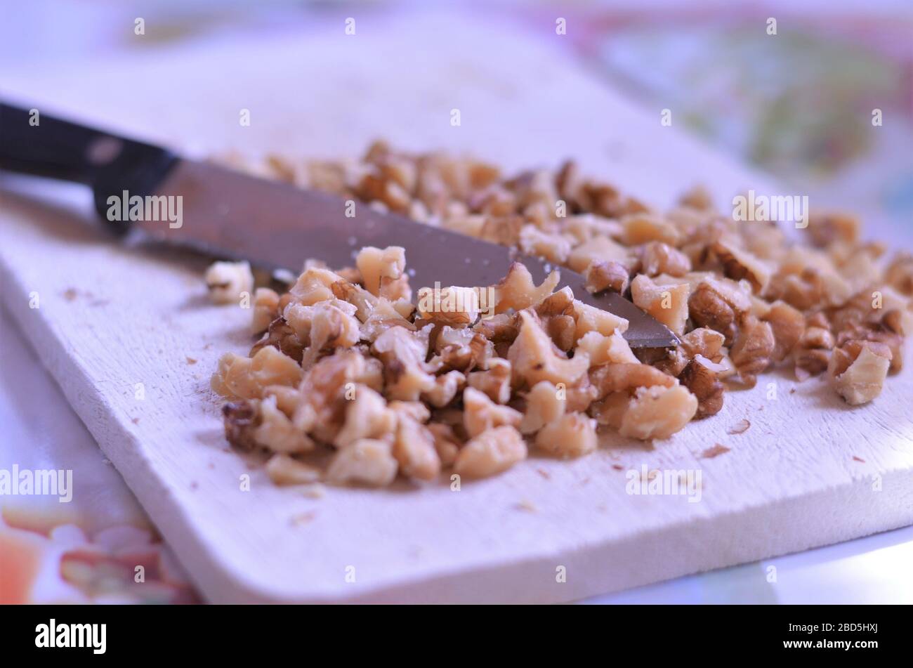 Chopped nut hi-res stock photography and images - Alamy