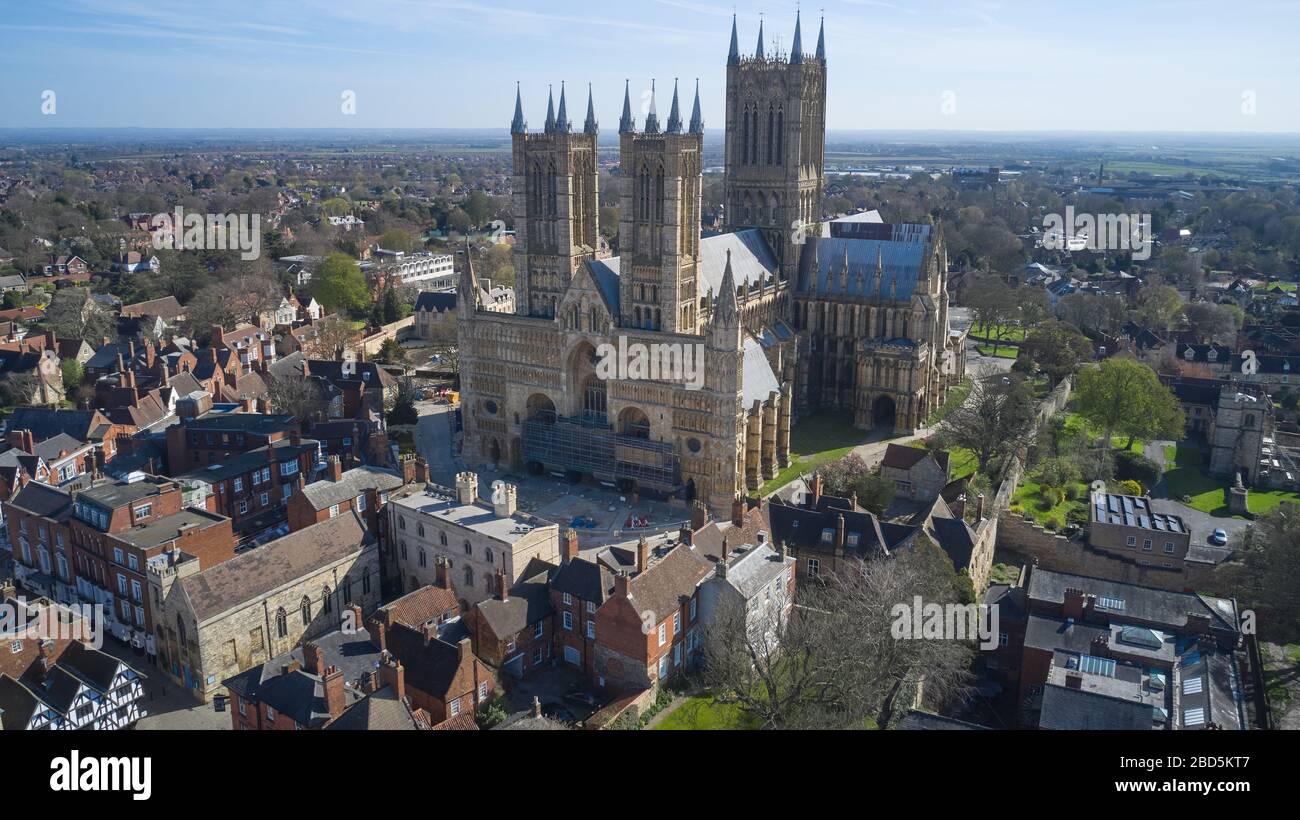 Historic Lincoln showing Lincoln Cathedral, Lincoln Castle and the ...