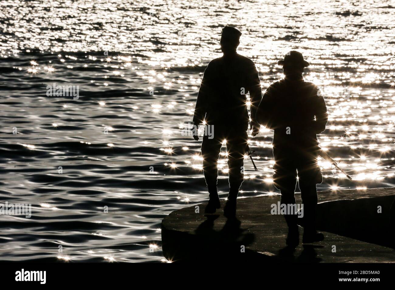 Pasay City, Philippines. 7th Apr, 2020. Members of the Philippine Coast ...