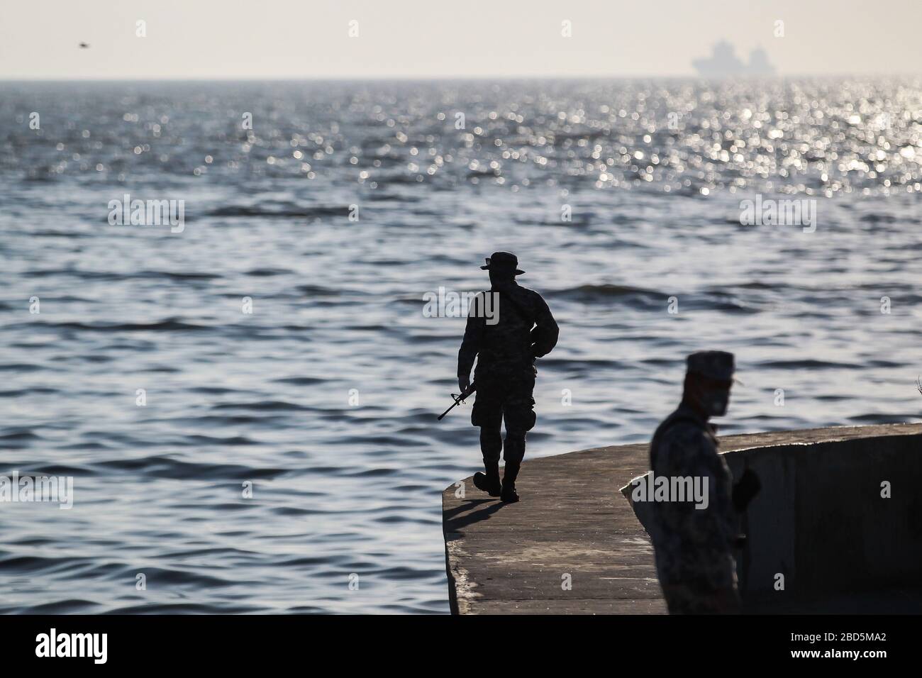 Pasay City, Philippines. 7th Apr, 2020. Members of the Philippine Coast ...