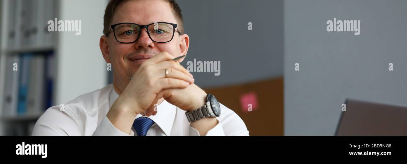 Cheerful man in presentable suit Stock Photo - Alamy