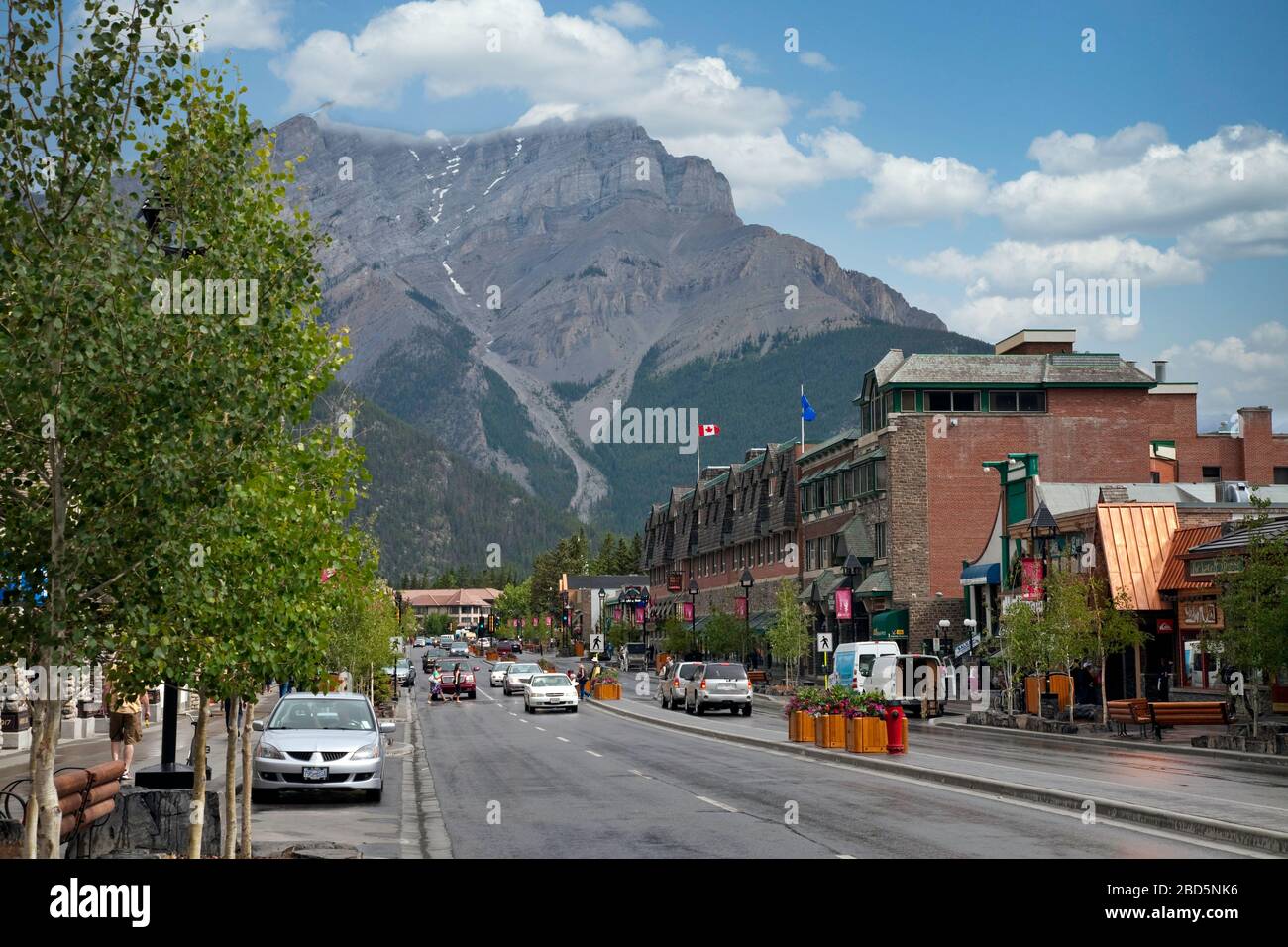 Main street jasper alberta hi-res stock photography and images - Alamy