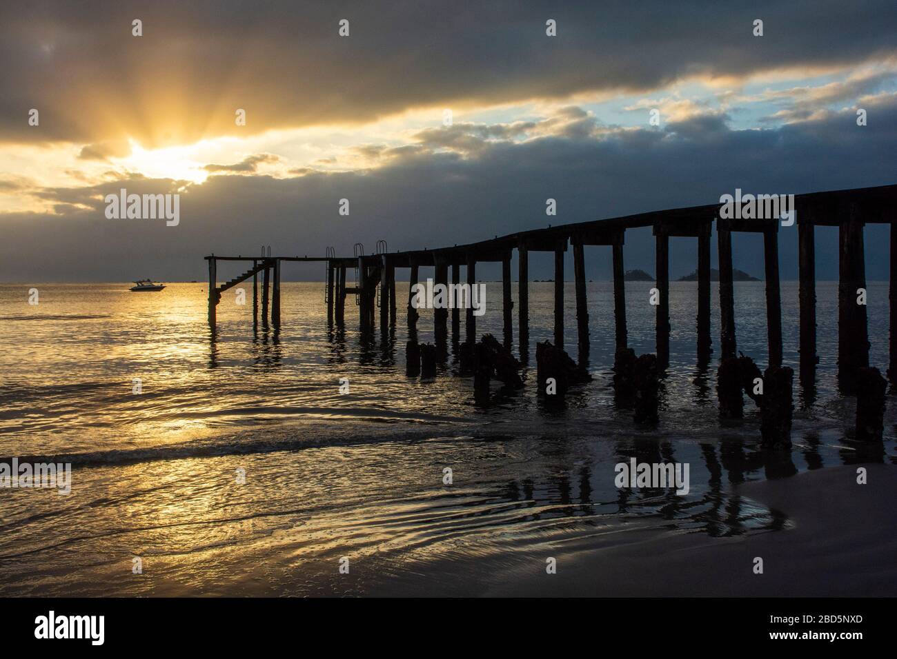 A peacefull view of a pier in a brazilian island Stock Photo - Alamy