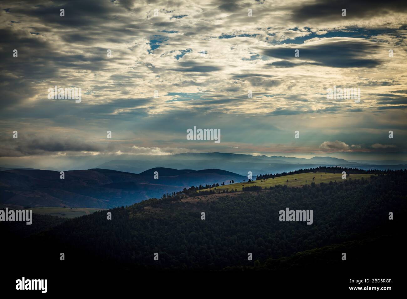 Reportages hi-res stock photography and images - Alamy