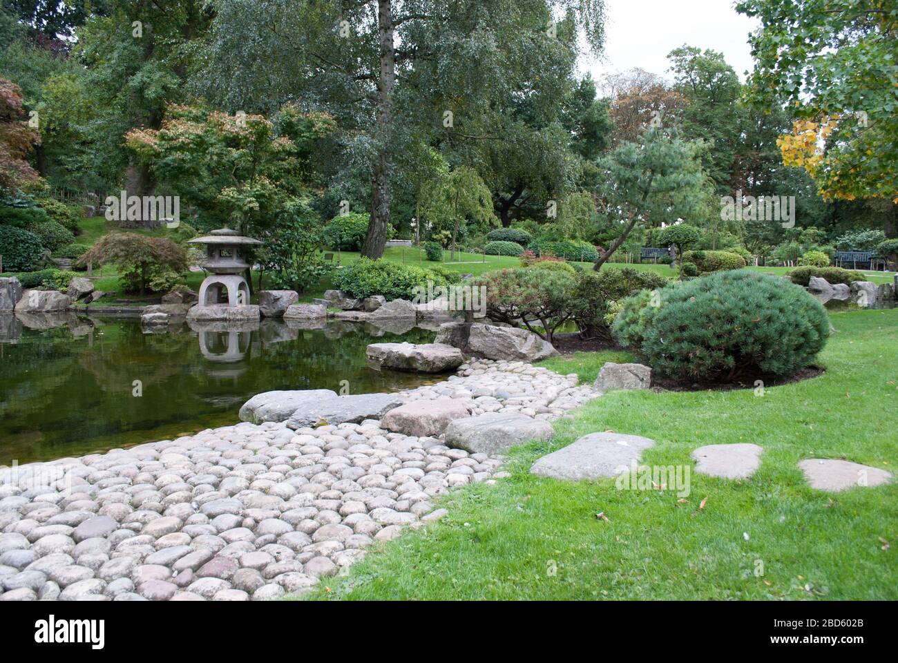 Toro Lake Japanese Garden Kyoto Garden, Holland Park, Holland Park ...