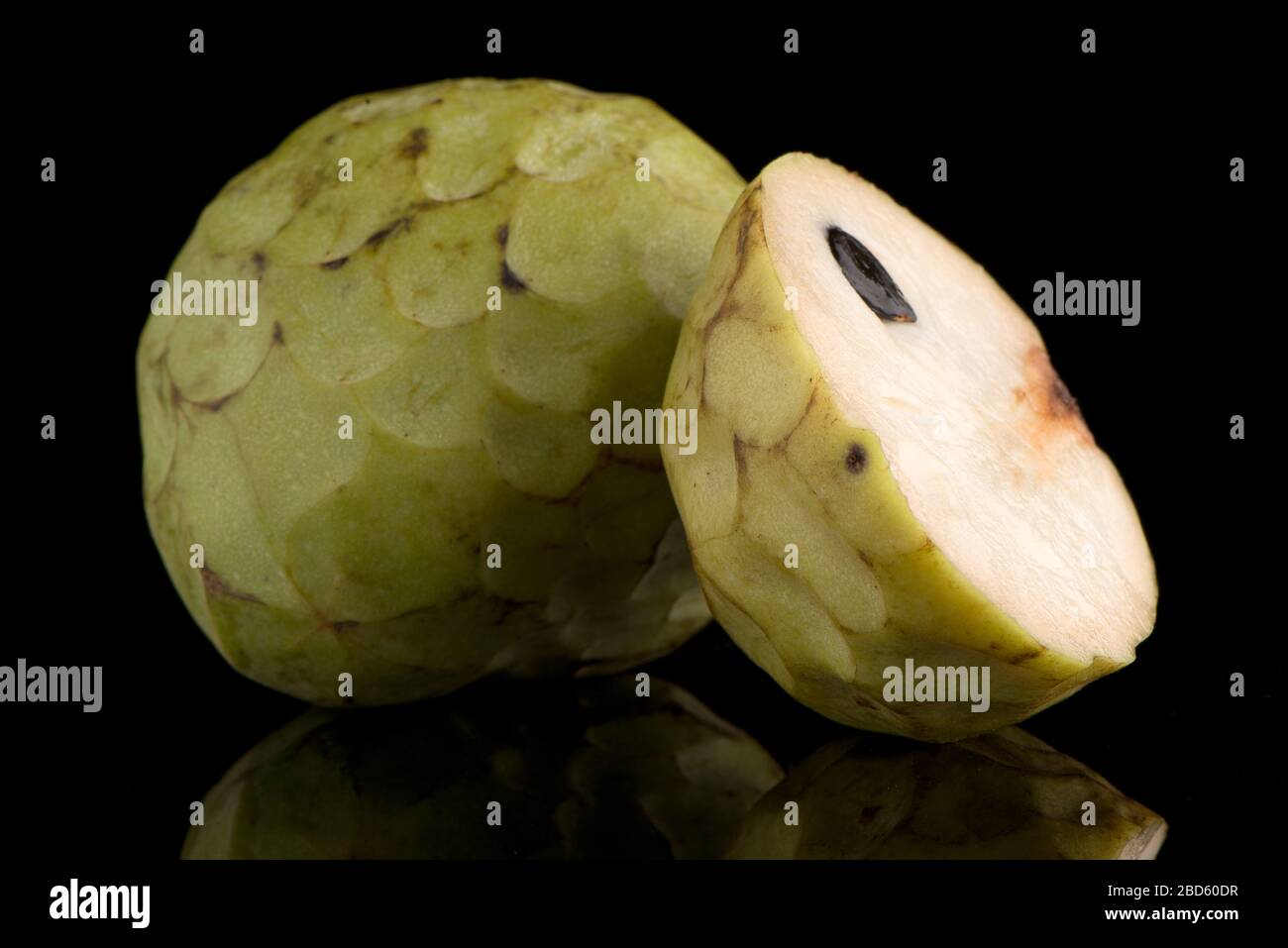 Bulls heart reticulata custard apple hi-res stock photography and ...